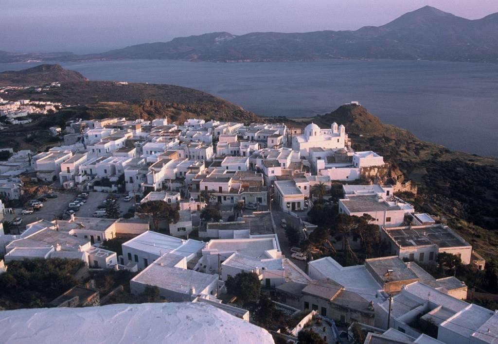 Plaka - Miloterranean Geo Experience